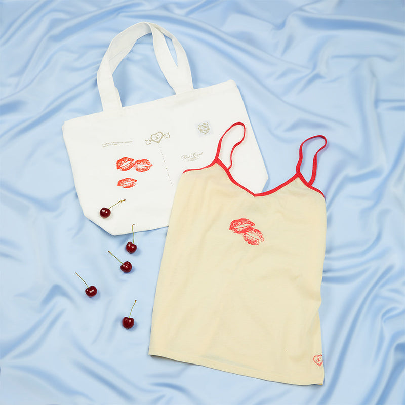 Kiss Mark Tank - Sabrina Carpenter Official Store